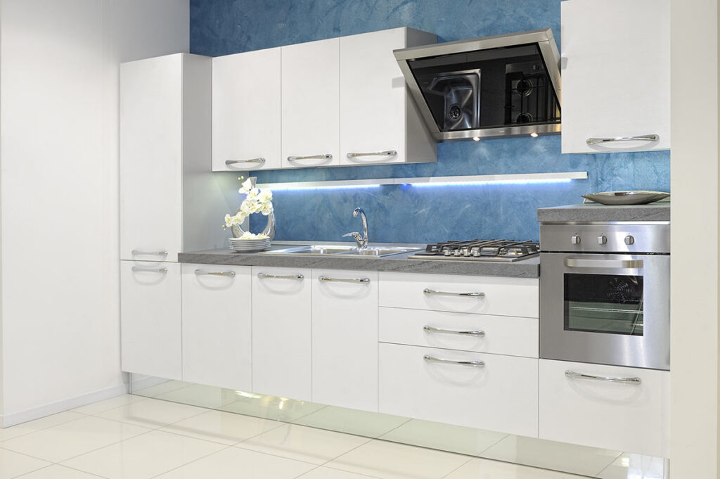 Scegliere la giusta cappa in cucina: caratteristiche e foto