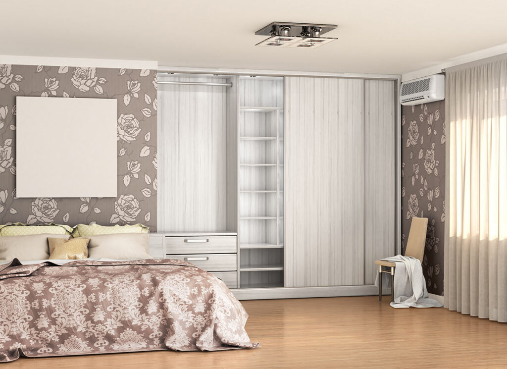 Armadio a muro: 15 soluzioni per gestire bene lo spazio